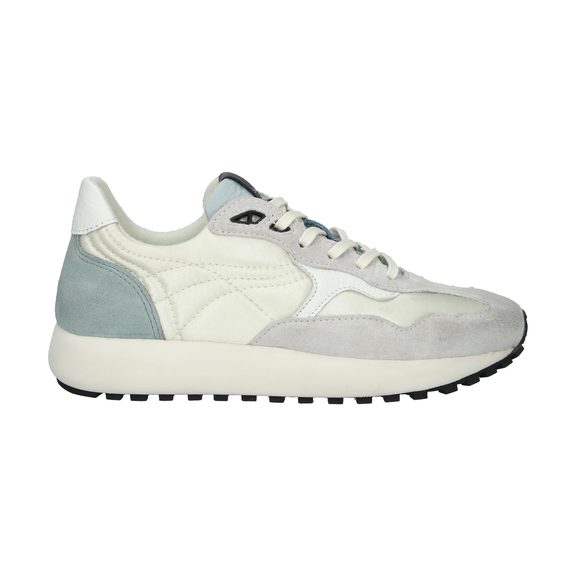 Nicky - XW61 Off White - Runner Sneaker | Blackstonefootwear